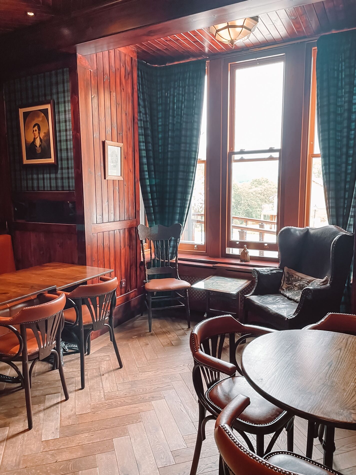 Whispering Pine Lodge: the best place to stay in the Highlands
